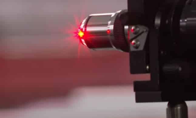 EEUU inventa láser 3 mil veces más potente que toda red eléctrica